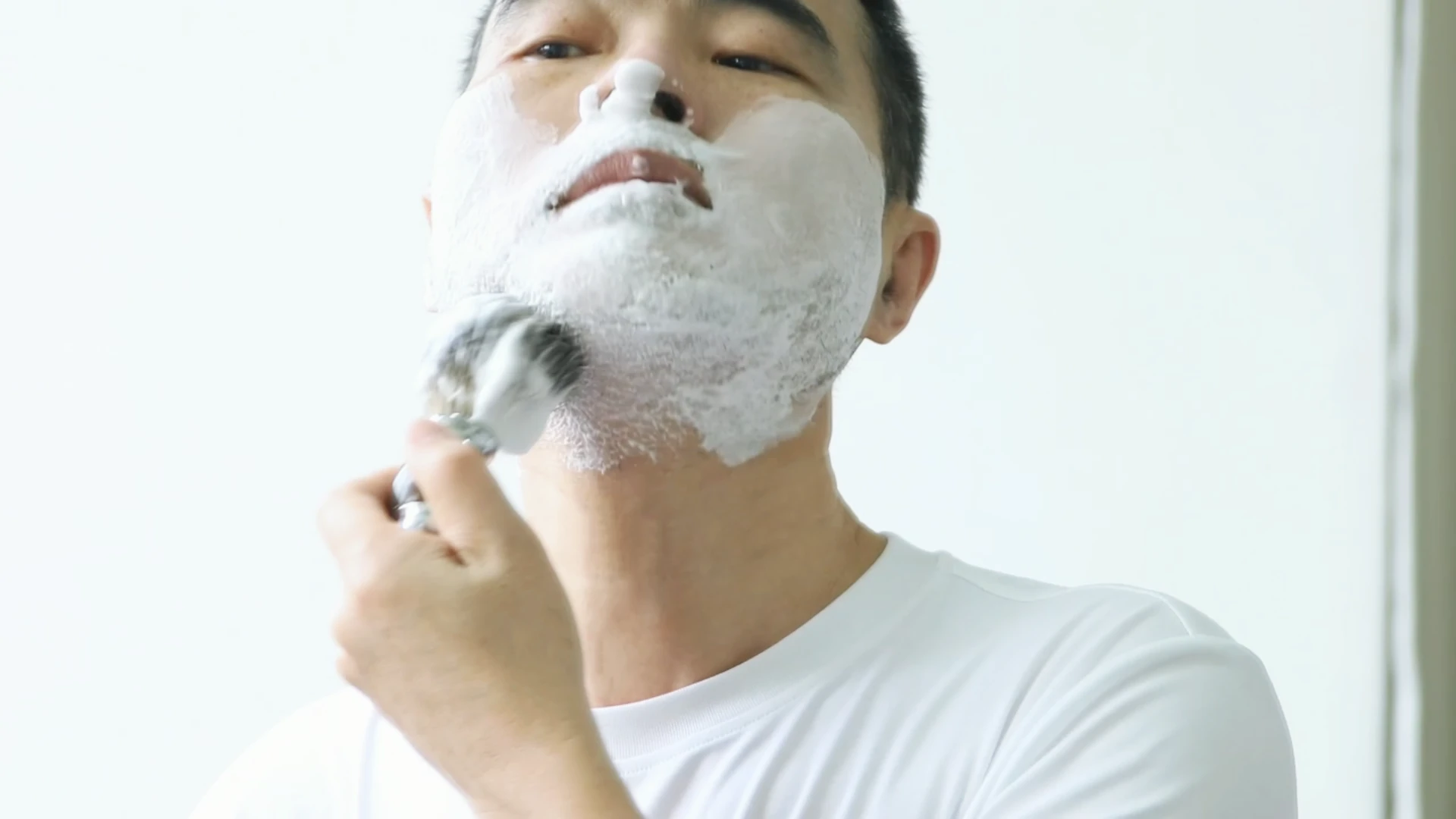 Get the best shaving experience after using baili safety razor ...