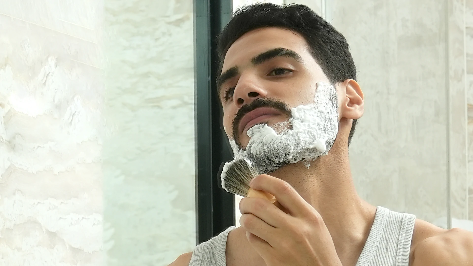 Top Tips for Men: Achieving the Perfect Shave with the Right Tools ...